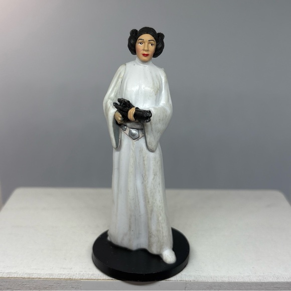 Star Wars | Toys | Disney Star Wars Princess Leia With Blaster 4 Pvc ...